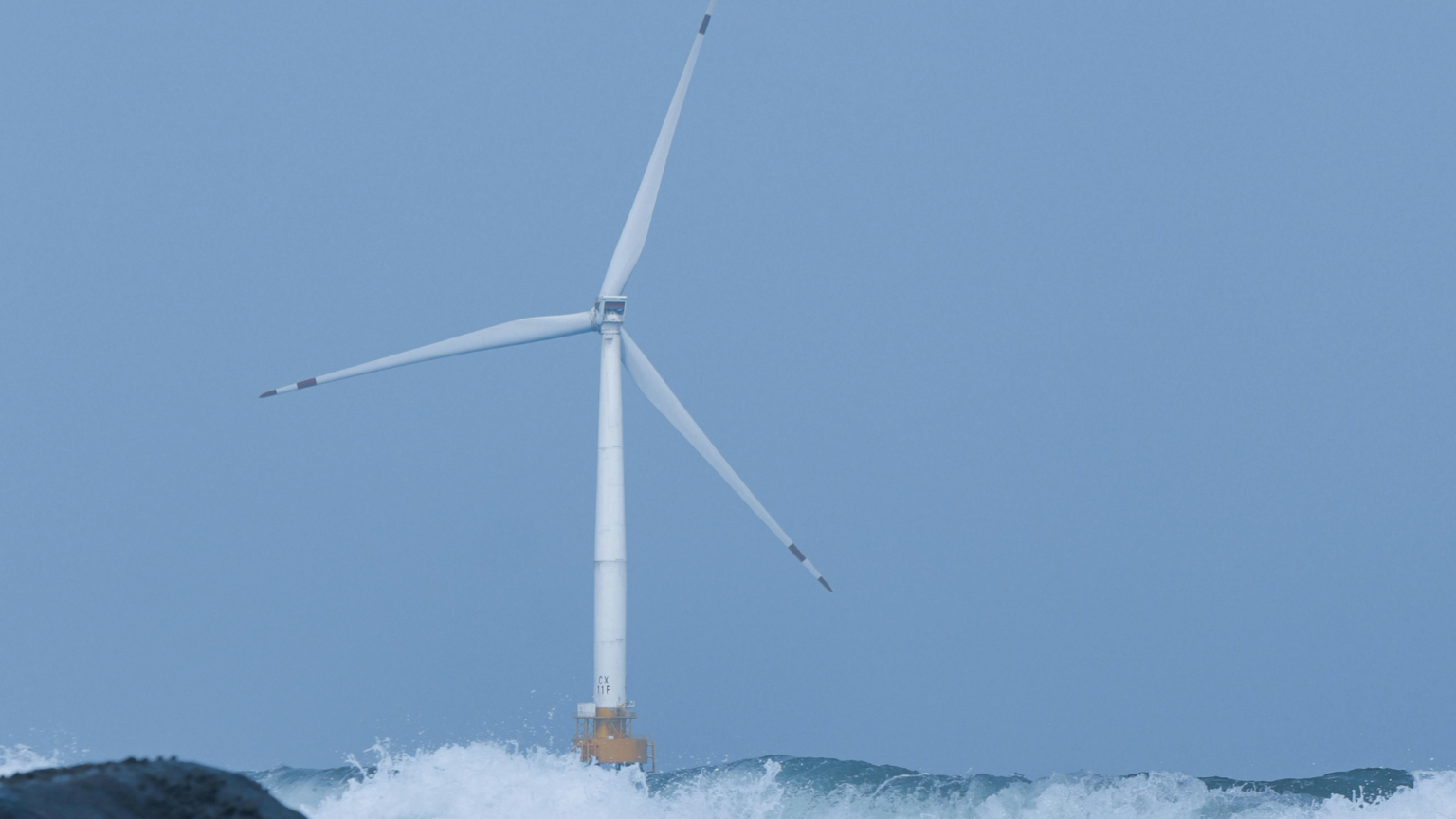 Japan begins commercial operations at first floating offshore wind farm ...